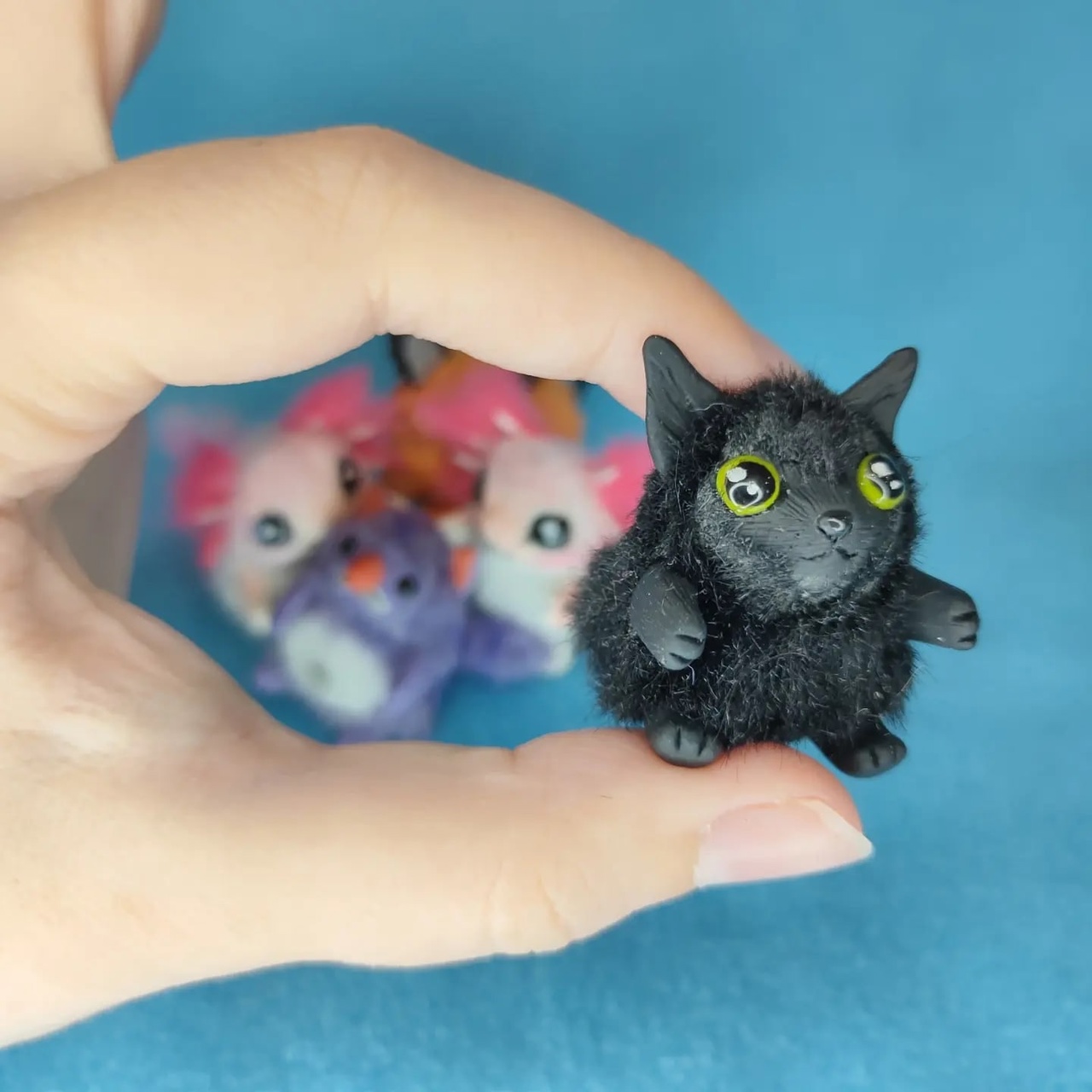 Tiny black cat artdoll keycharm | Inspire Uplift