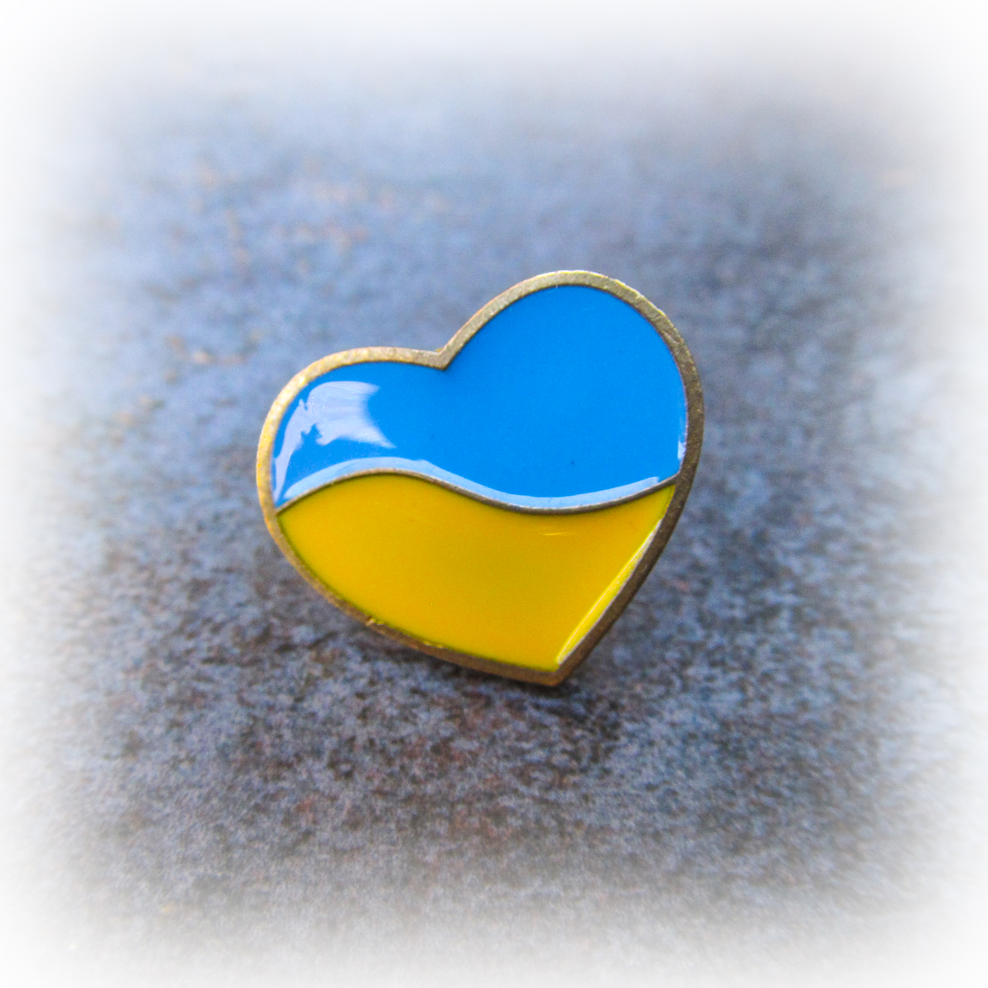 Handmade enamel brass pin ukrainian heart,yellow blue heart | Inspire ...