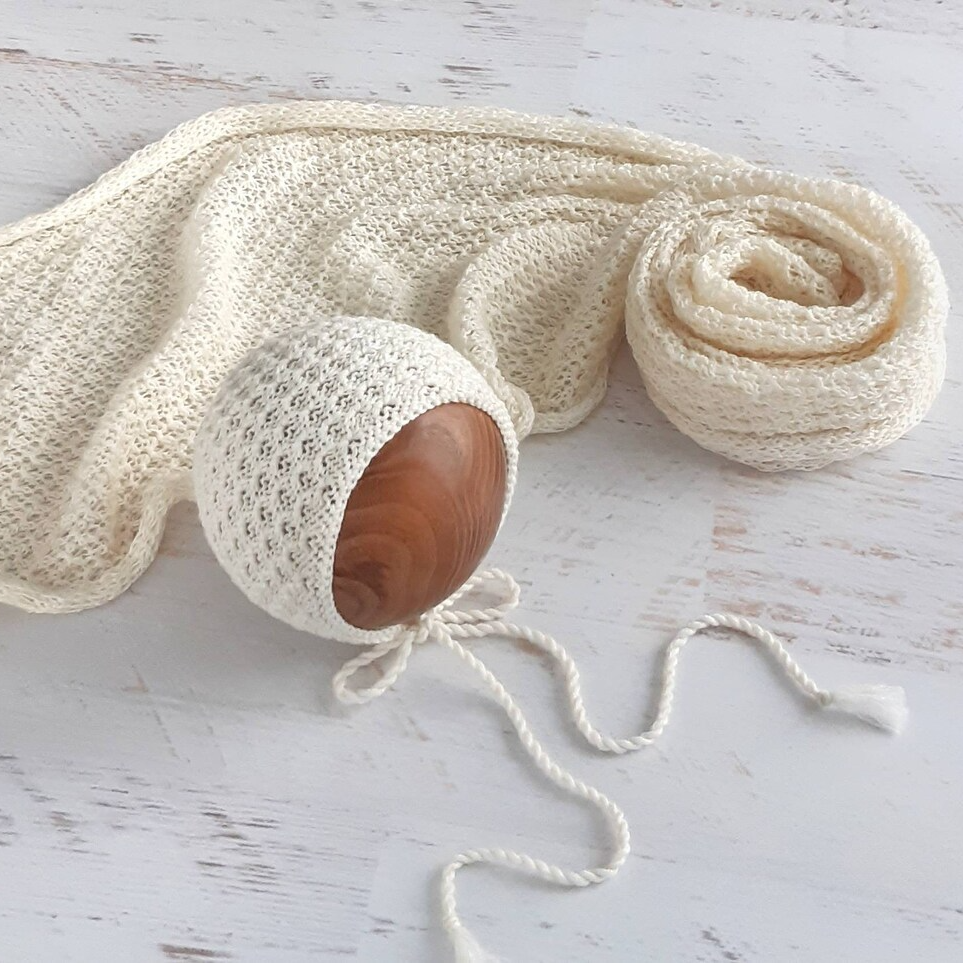 Milk wrap and hat. Knitted set for newborns - Inspire Uplift