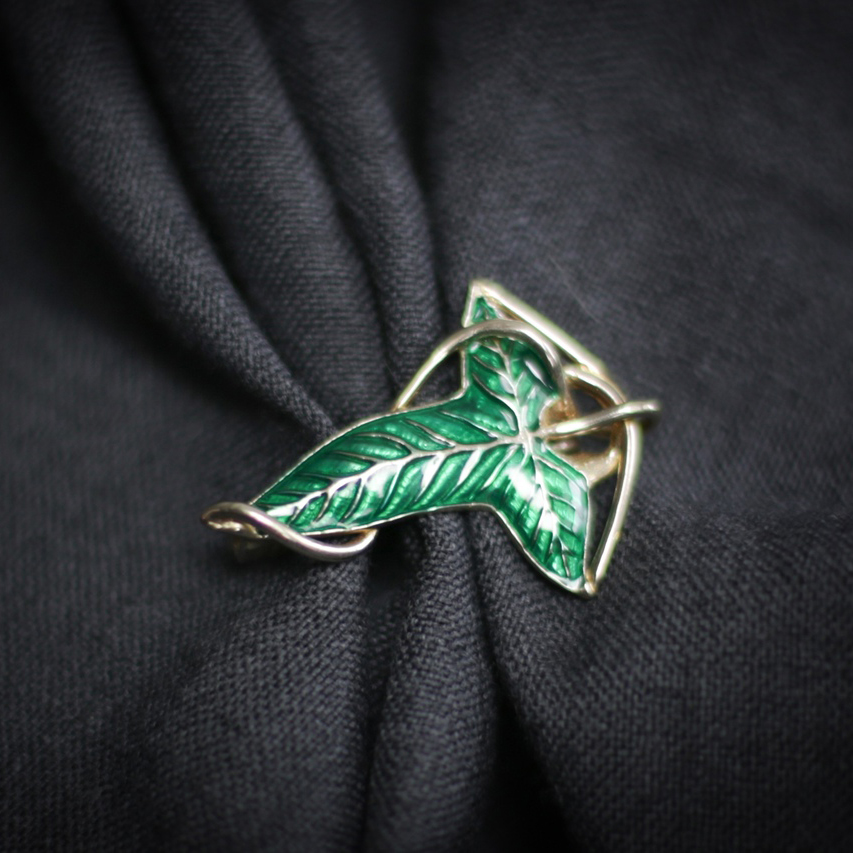 Lorien leaf brooch. Elven fibula from The Lord of the Rings - Inspire ...