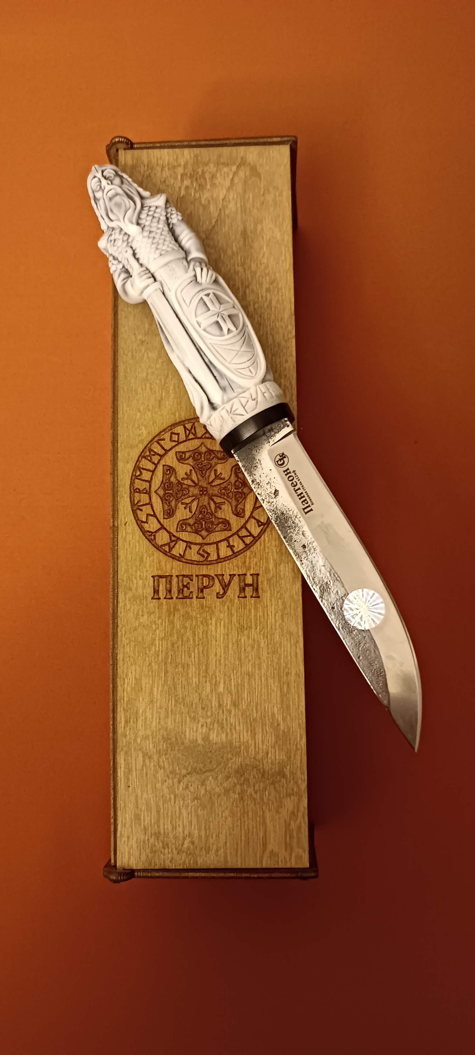 The author's knife Pantheon is made of forged steel h12mf, t | Inspire ...