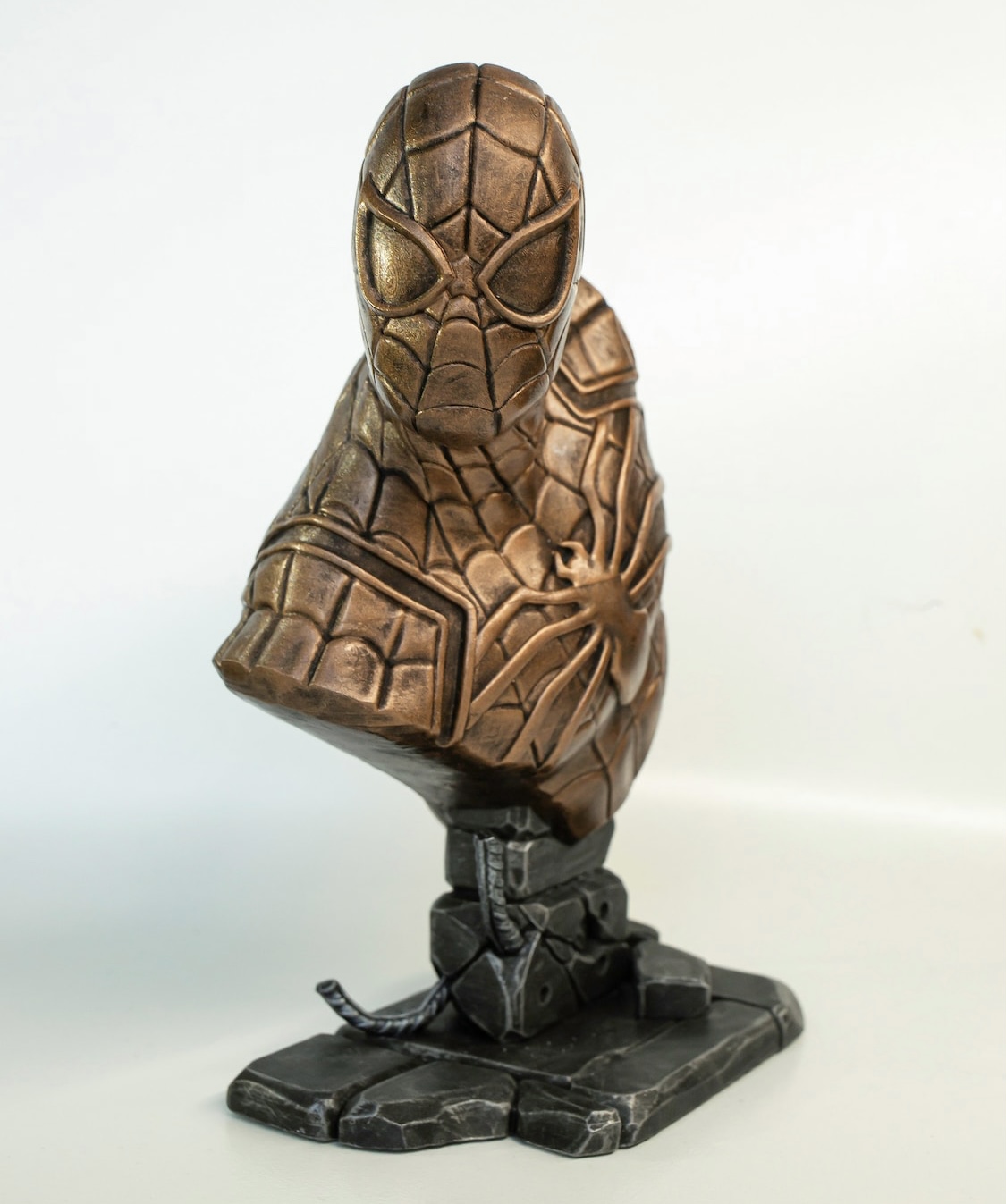 Spider Man Bust 3D printed hand painted custom figure, Spide | Inspire ...