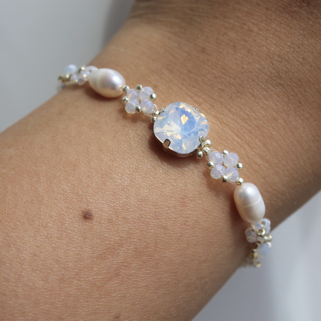 Moonlight stone and moonlight flower bracelet Dainty bracele | Inspire ...