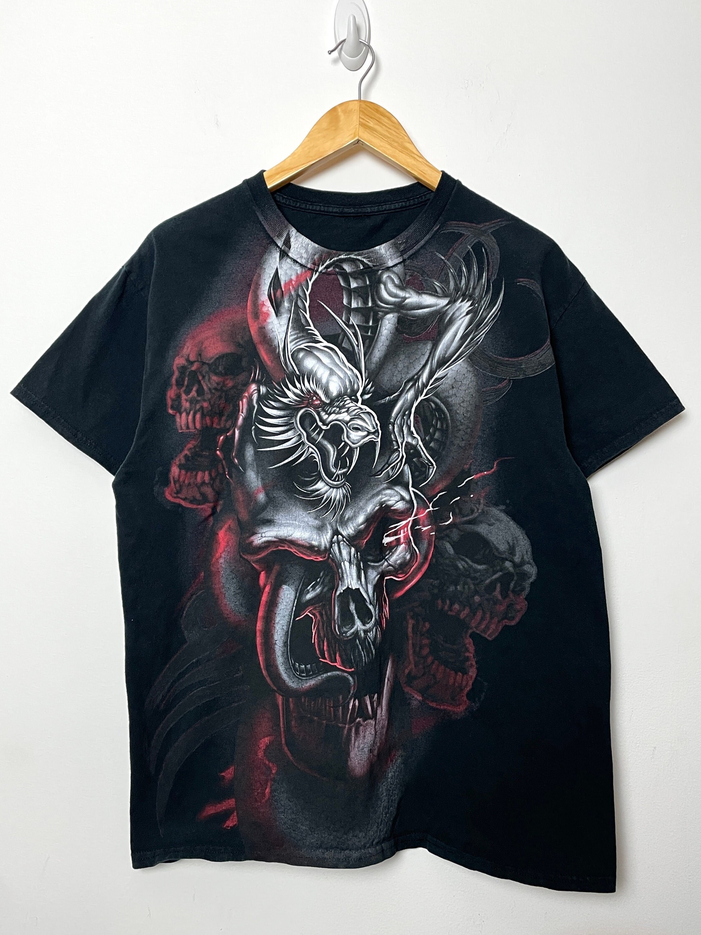 Vintage Early 2000s Y2K Skull Dragon Graphic Tee Shirt (size | Inspire ...