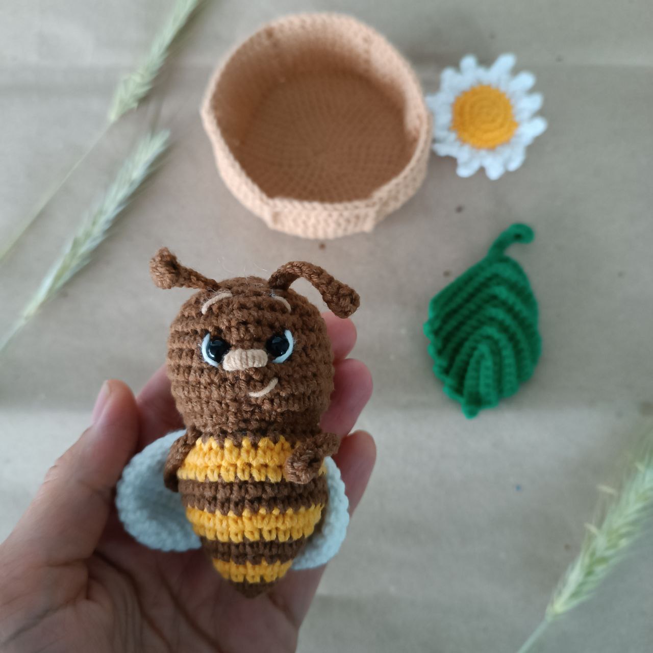 Crochet pattern bee with bed, pillow and blanket, amigurumi | Inspire ...