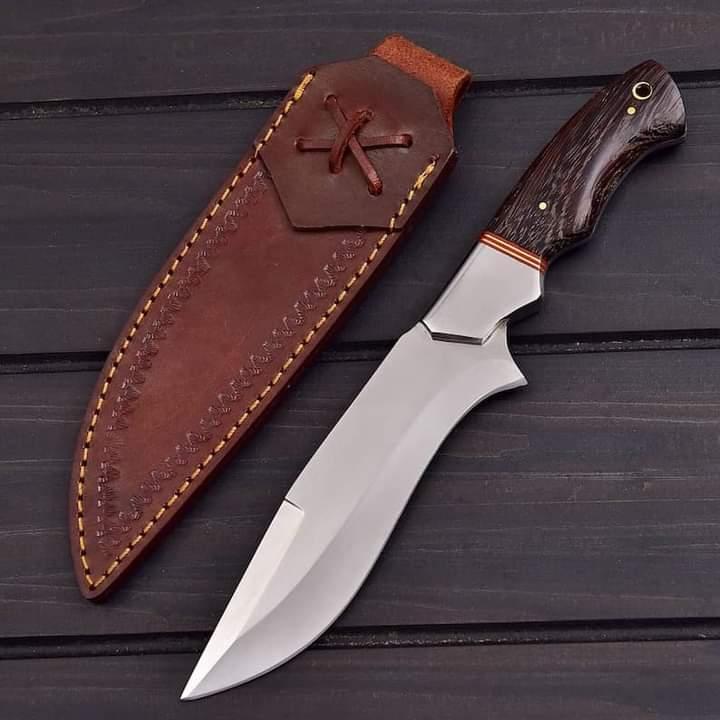Remarkable hand made D2 steel skinner knife | Inspire Uplift