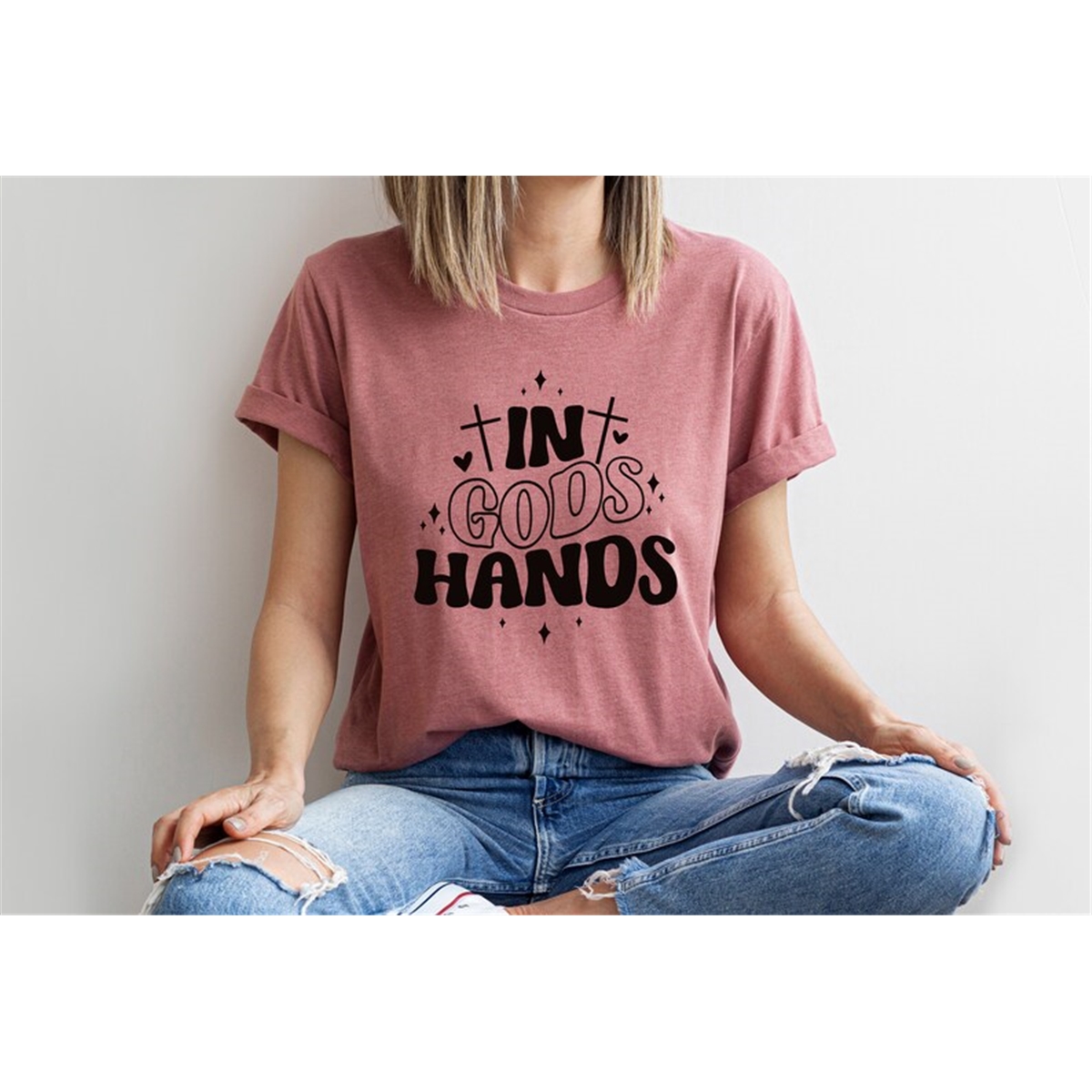 In Gods Hands, In gods hands retro, Pray, Faith shirt | Inspire Uplift