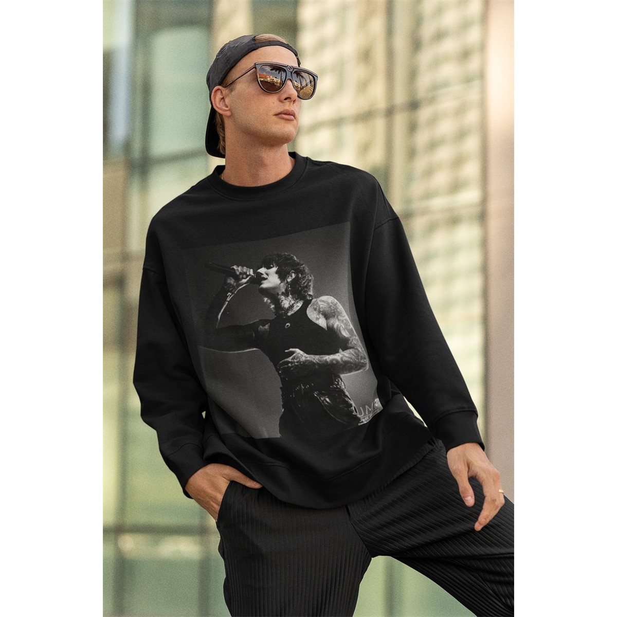 Oliver Sykes on Stage Shirt, Bring Me The Horizon Shirt, Bri | Inspire ...