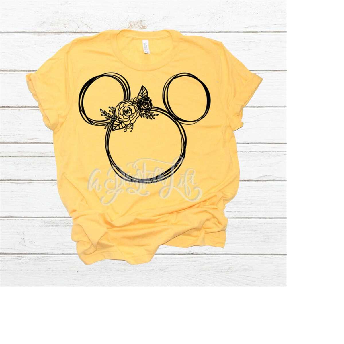 Minnie Mouse With Flowers SVG DisneySVG Floral wreath Disne | Inspire ...