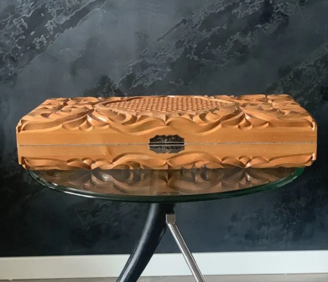 Hand-carved backgammon | Inspire Uplift