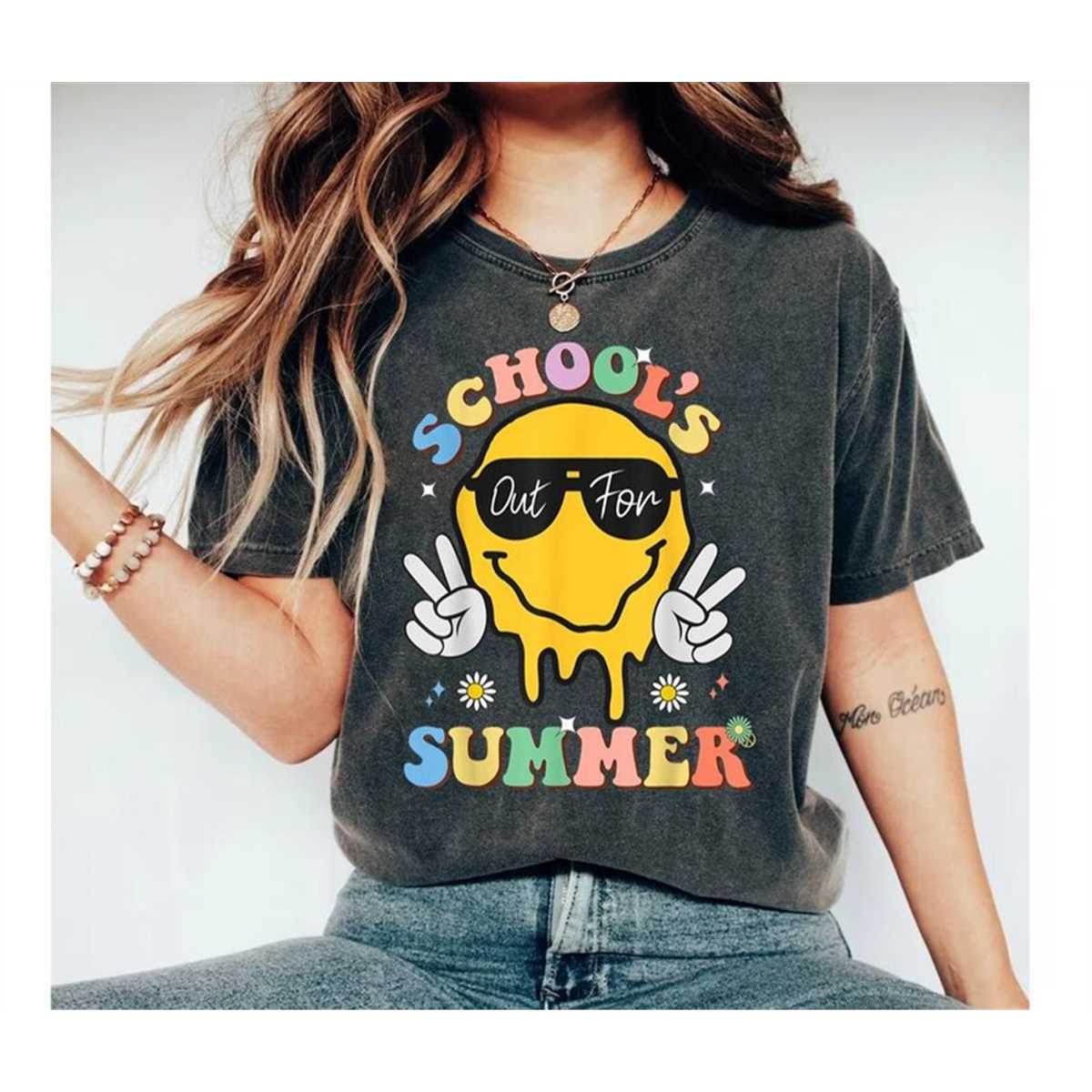 Funny Smiley Schools Out For Summer Shirt, Last Day Of Schoo | Inspire ...