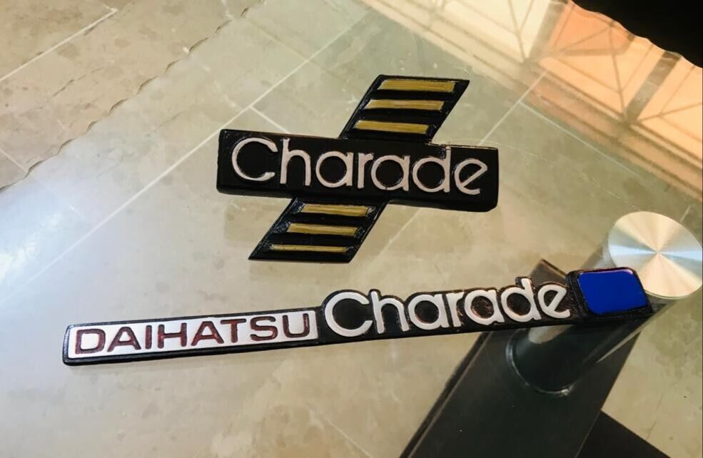 DAIHATSU CHARADE GRILLE AND BACK EMBLEM | Inspire Uplift