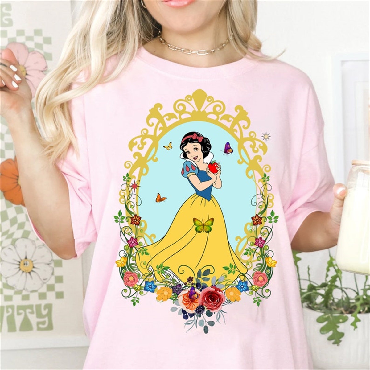 Vintage Snow White Princess PNG. Snow White Retro Digital Do | Inspire ...