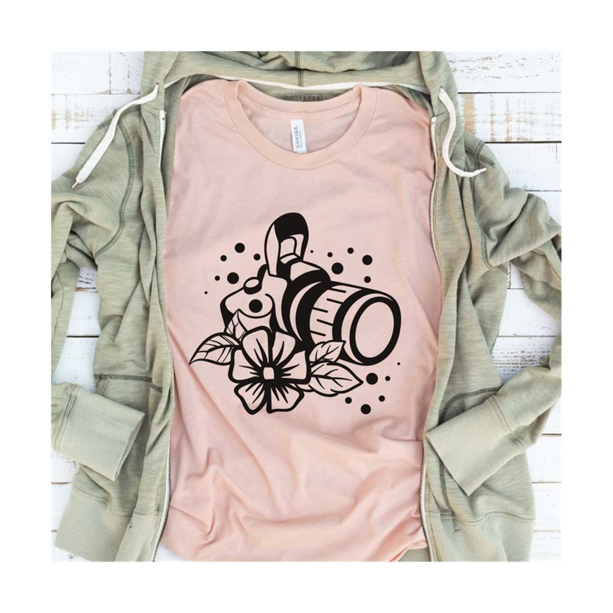 Camera with flower SVG Cutting files, cricut designs, silhou | Inspire ...