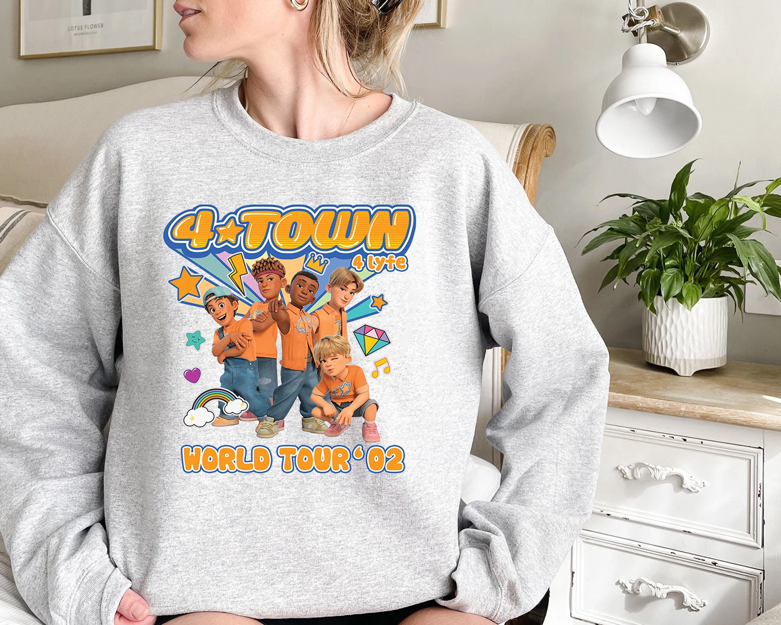 Turning Red 4 TOWN 2002 Tour Sweatshirt, 4Town Shirt, Turnin | Inspire ...