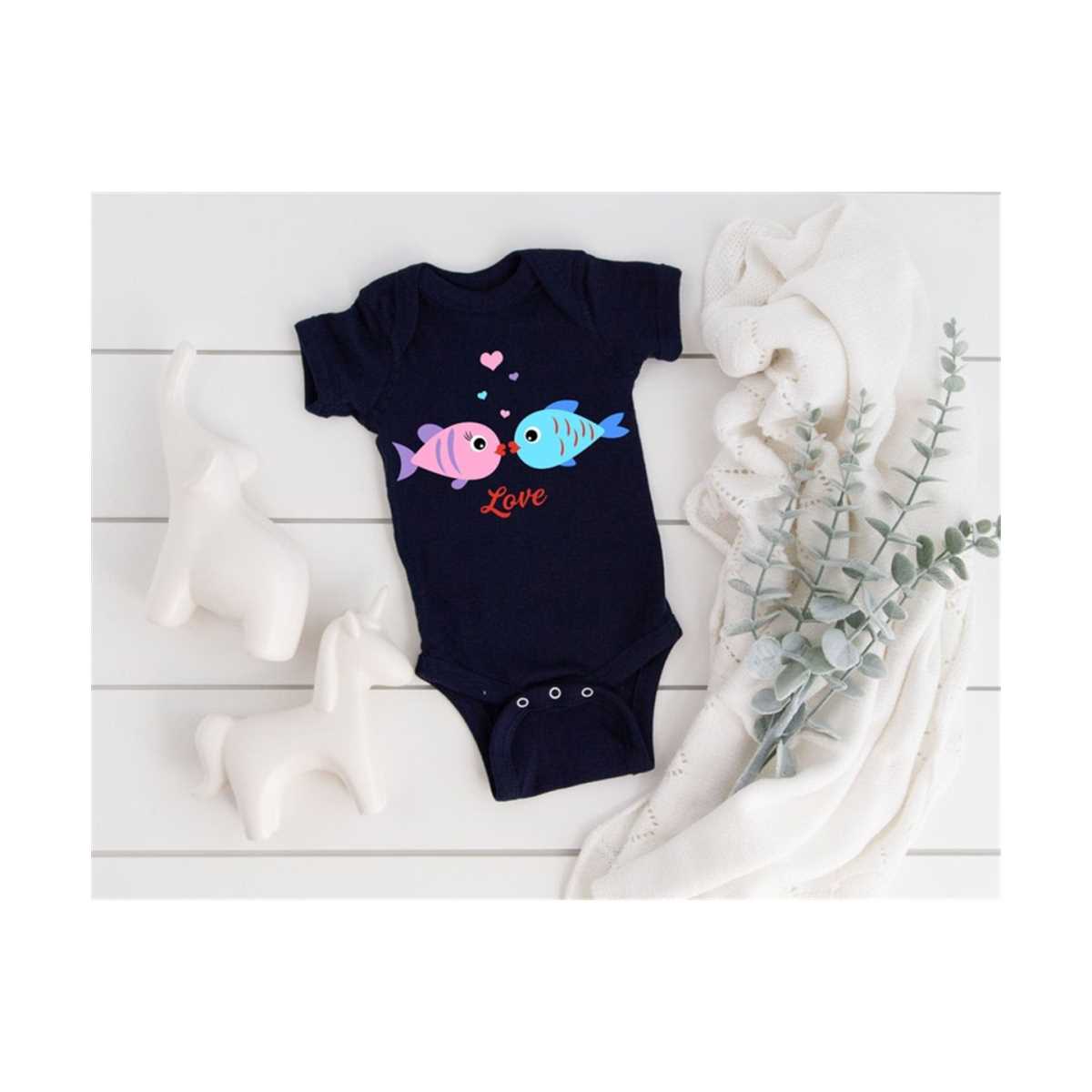 Kissing fish - Love word design for kids SVG files for cutti - Inspire ...