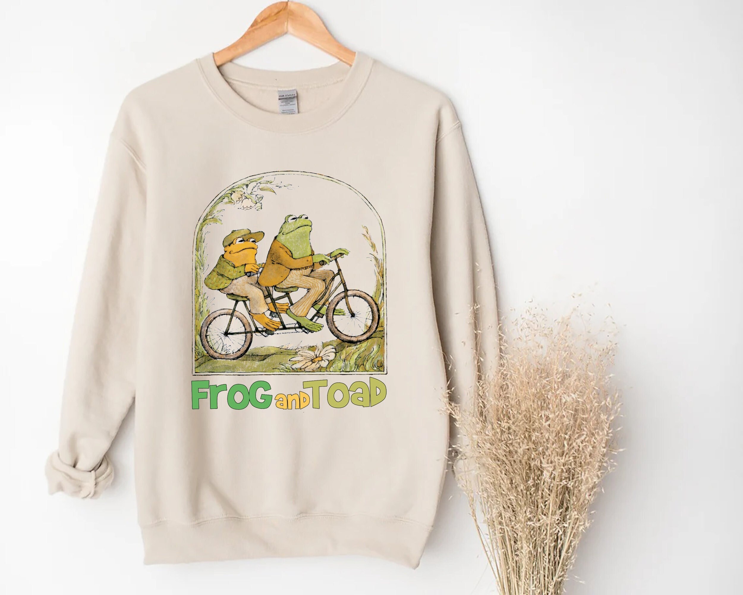 Frog And Toad Sweatshirt, Cute Frog Hoodie, Frog and Toad Un | Inspire ...