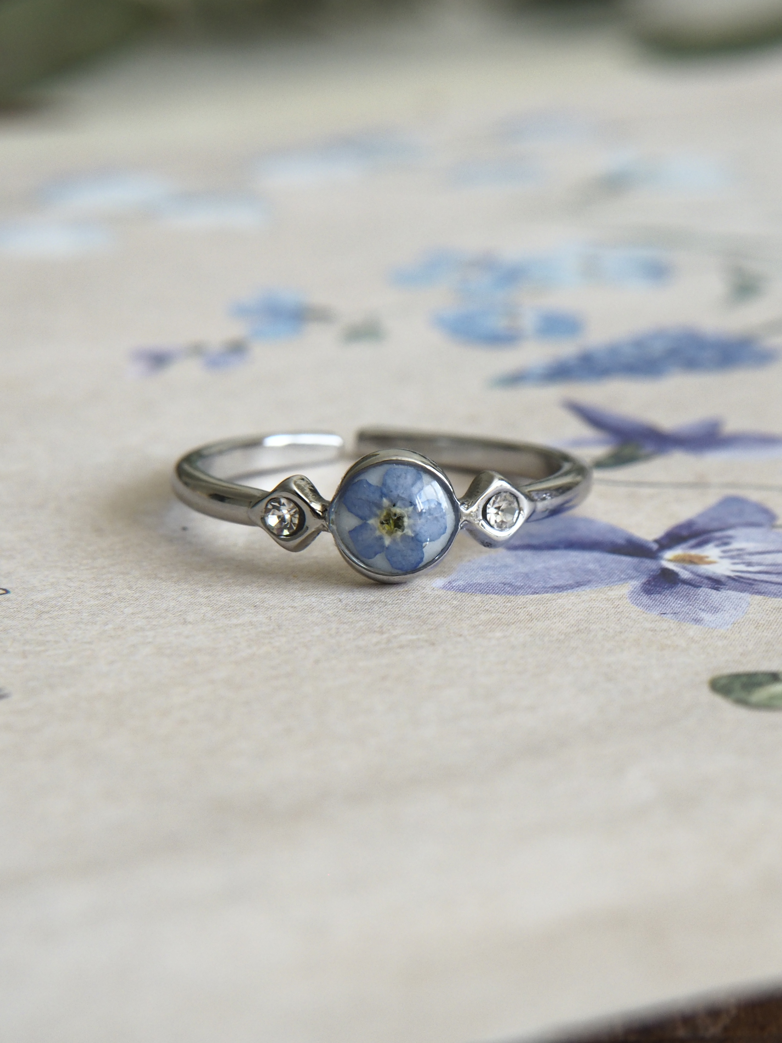 Adjustable ring, Pressed forget me not flower resizable ring - Inspire ...