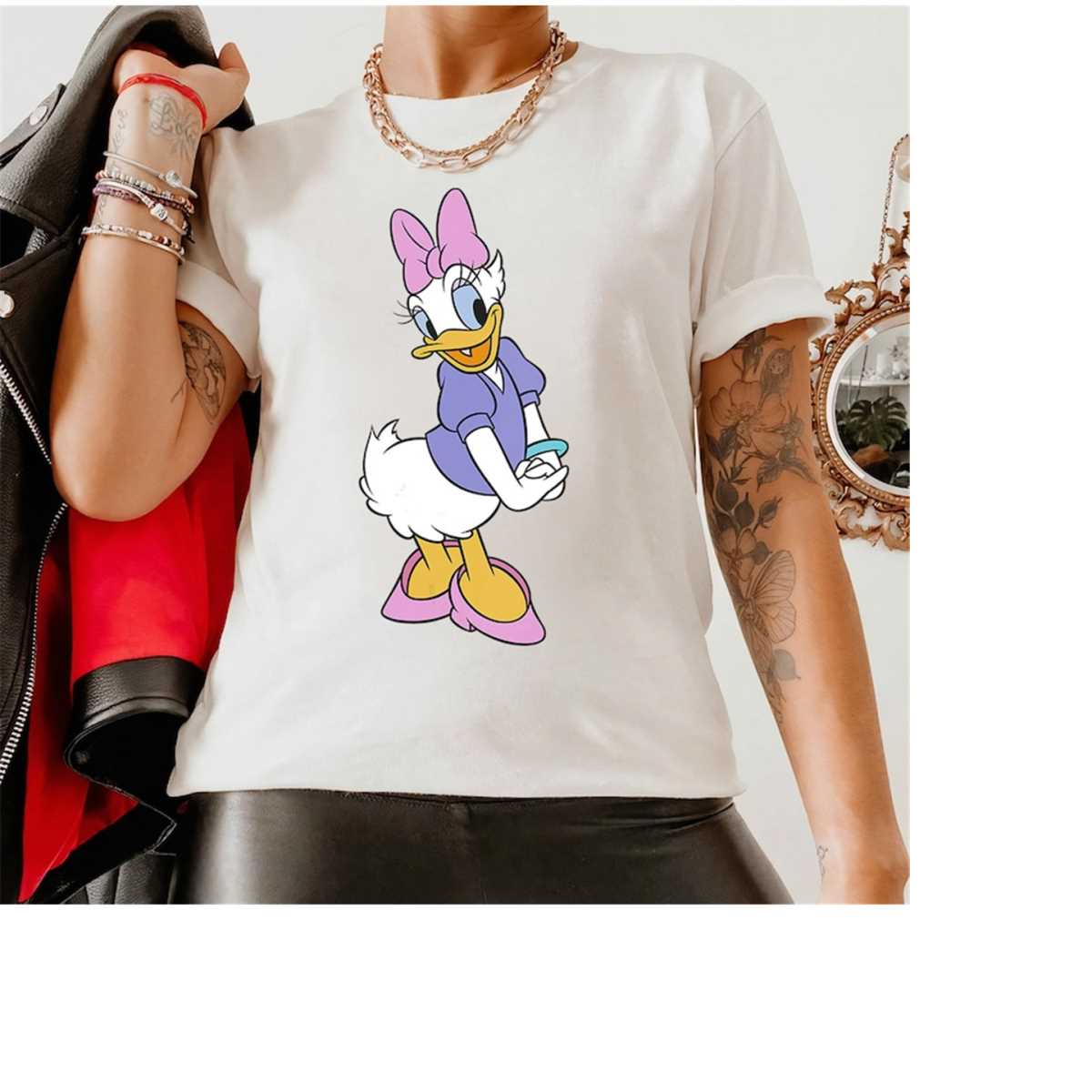 Disney Mickey And Friends Daisy Duck Traditional Portrait Di | Inspire ...