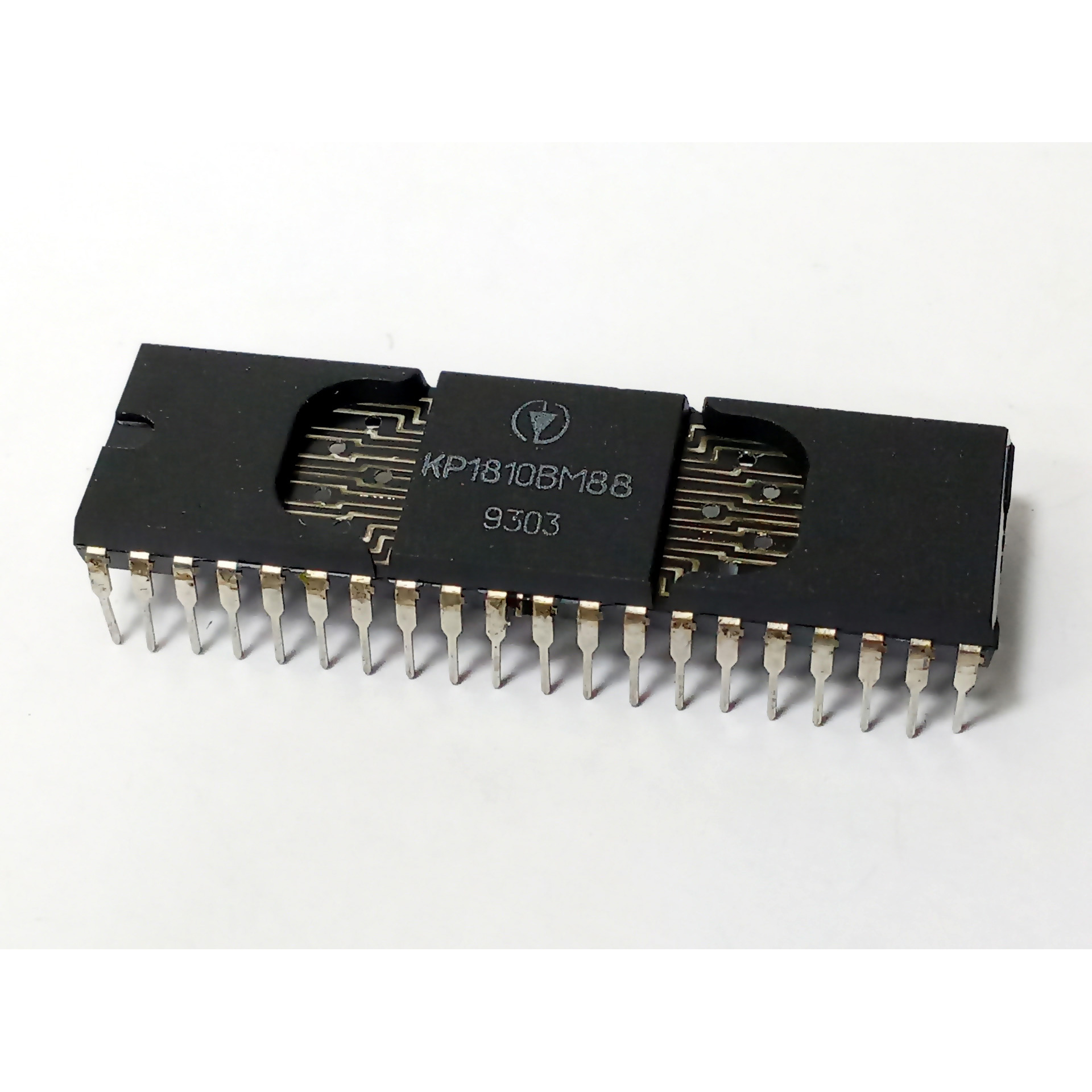 KR1810VM88 - Segmented Clone of Intel 8088 CPU - RARE USSR S | Inspire ...