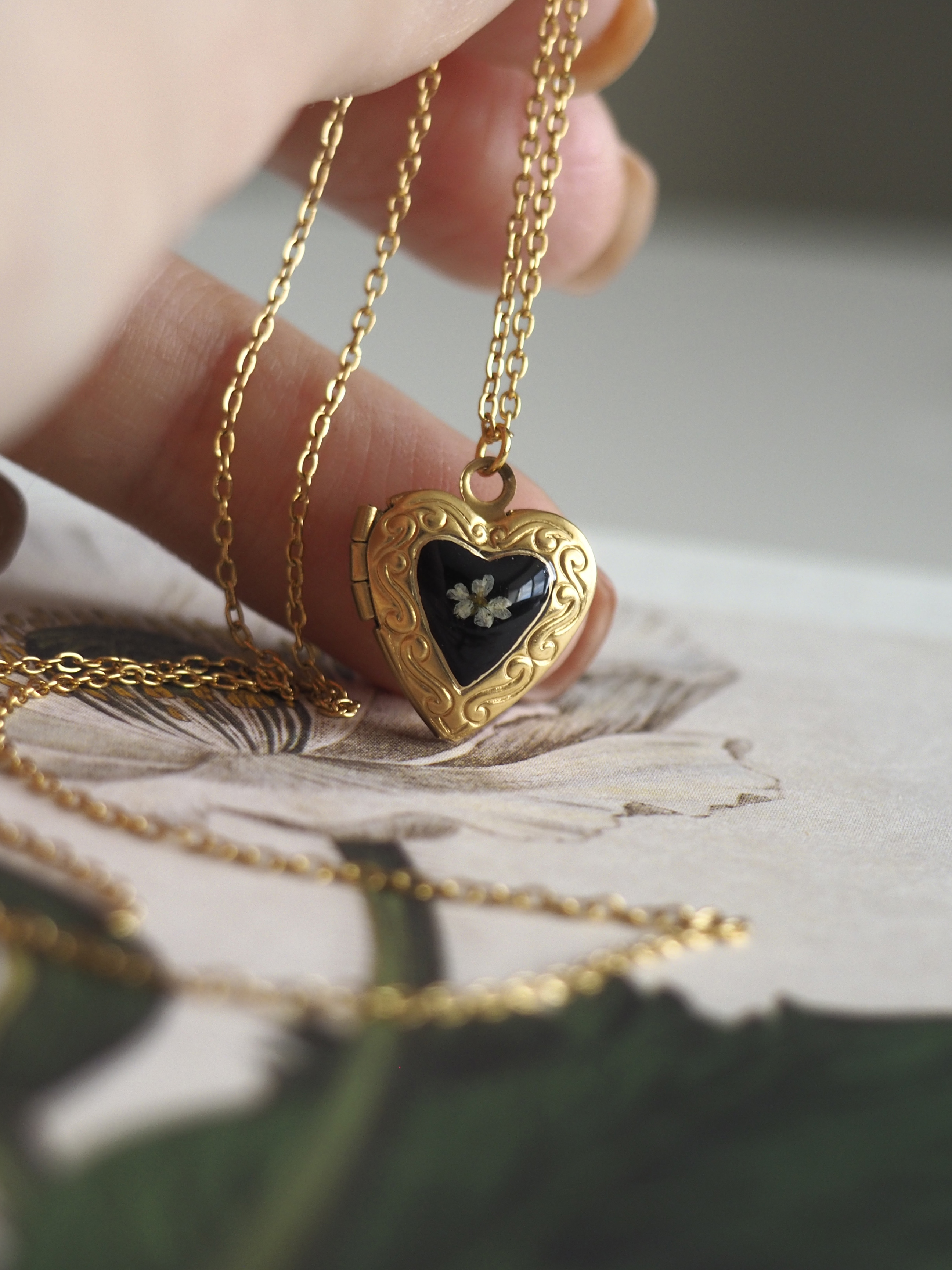 Pressed flower locket, Real flower small heart locket, Gold | Inspire ...