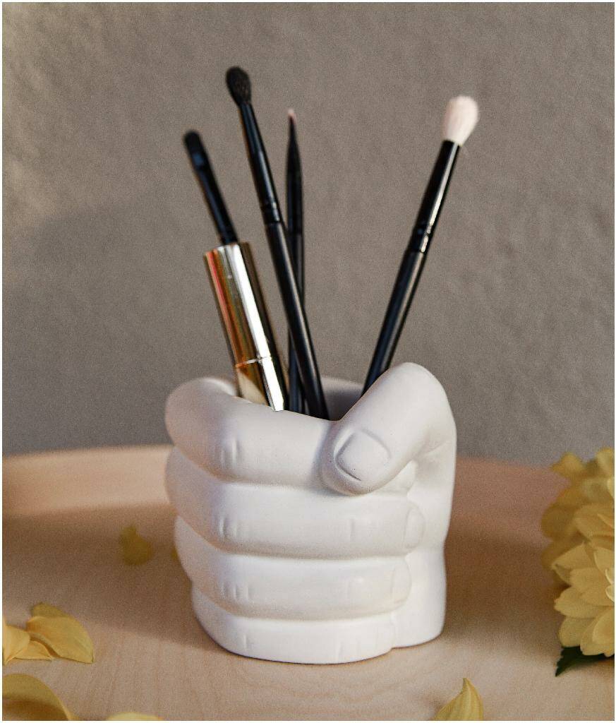 Statuette Fist Organizer made of plaster Planter Fist Handma | Inspire ...