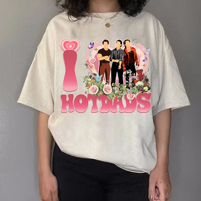 Vintage I Love Hot Dads TShirt, Jonas Brothers 90's Shirt, J | Inspire Uplift
