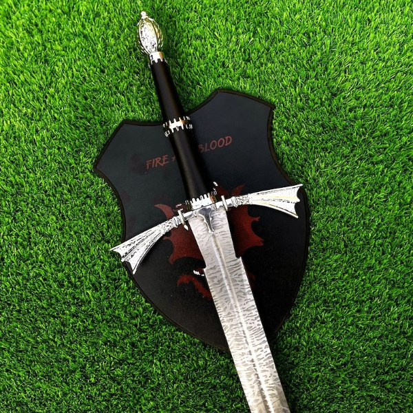 Dark Sister Sword ,Daemon Targaryen metal Sword, Daemon Targ | Inspire ...