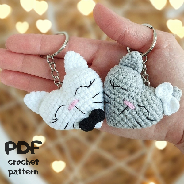 PATTERN Crochet Cat keychain Kitty crochet cat pattern heart | Inspire ...