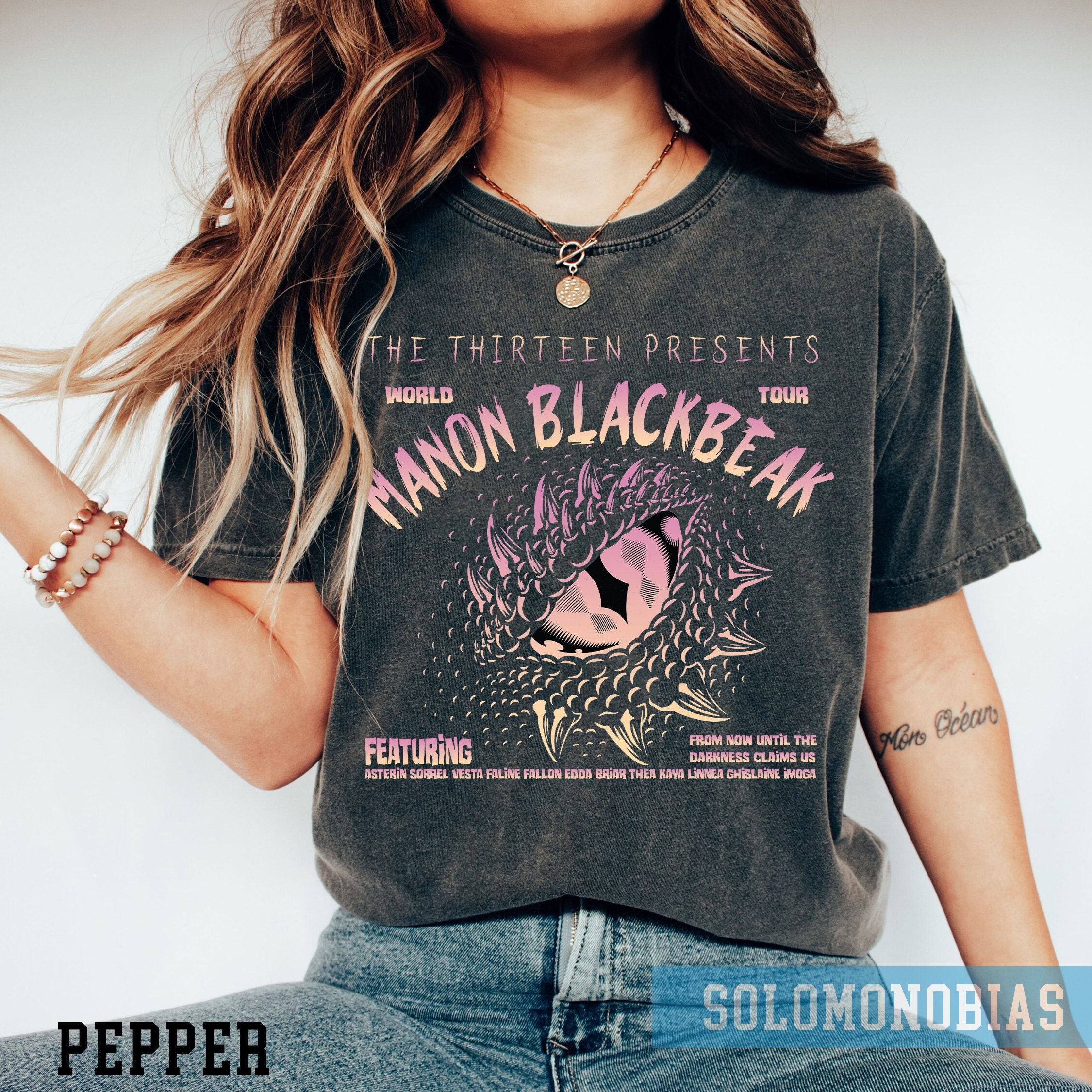 Comfort colors, Manon Blackbeak, Throne of Glass Shirt, Sara - Inspire ...
