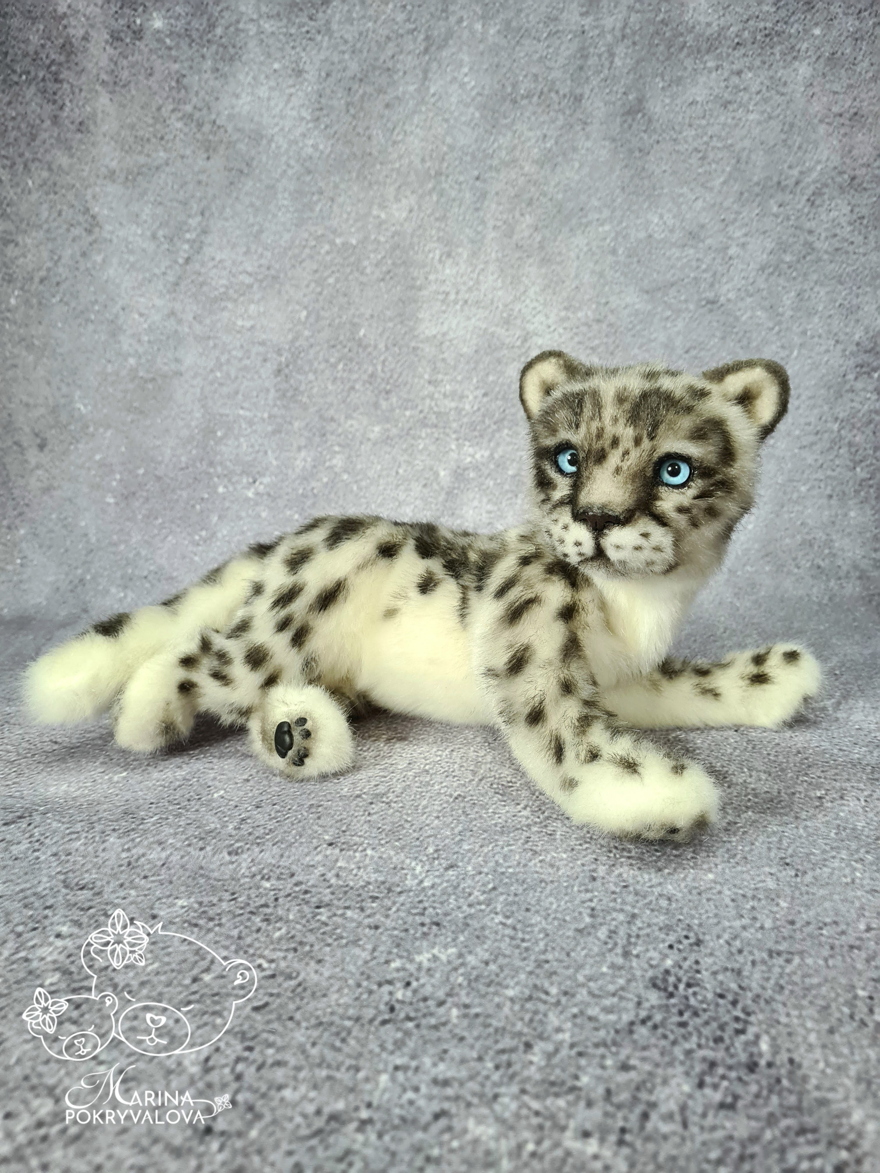 Snow leopard poseable toy Realistic toy Soft Sculpture | Inspire Uplift
