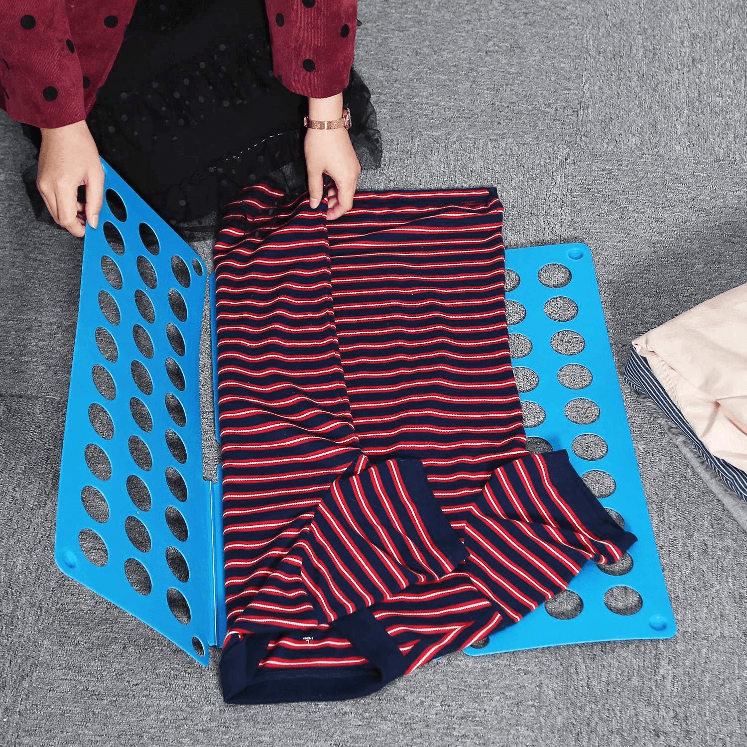 Fast Fold Flip Clothes Folder – Laundry Organizer | Inspire Uplift