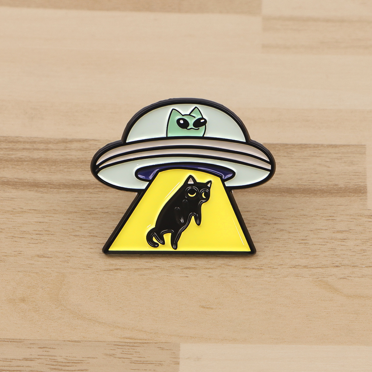 UFO Alien Enamel Pin Sci-Fi Lapel Badge for Cosplay & Gift | Inspire Uplift