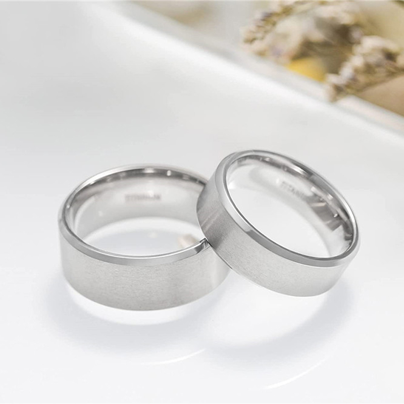 Tigrade Men's Titanium Ring: Silver 4/6/8/10mm, Brushed Fini | Inspire ...