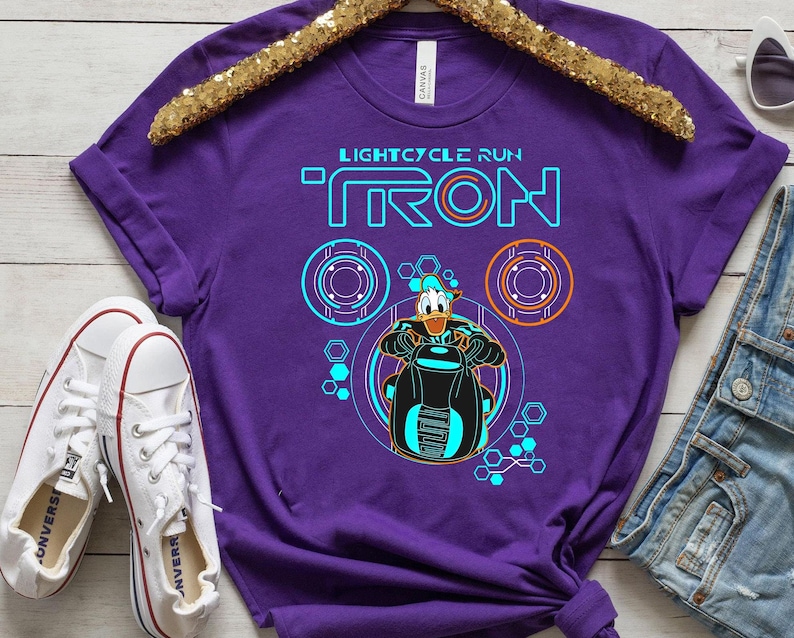 Disney Mickey Mouse Tron Lightcycle Run Ride Retro Shirt | M | Inspire ...
