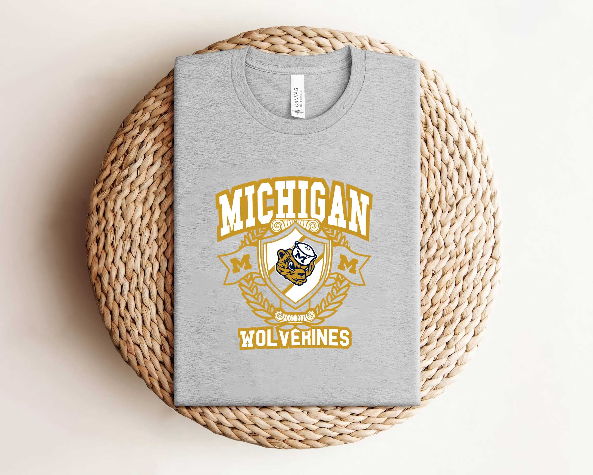 Vintage Michigan Wolverine College Football TeamShirt - Inspire Uplift