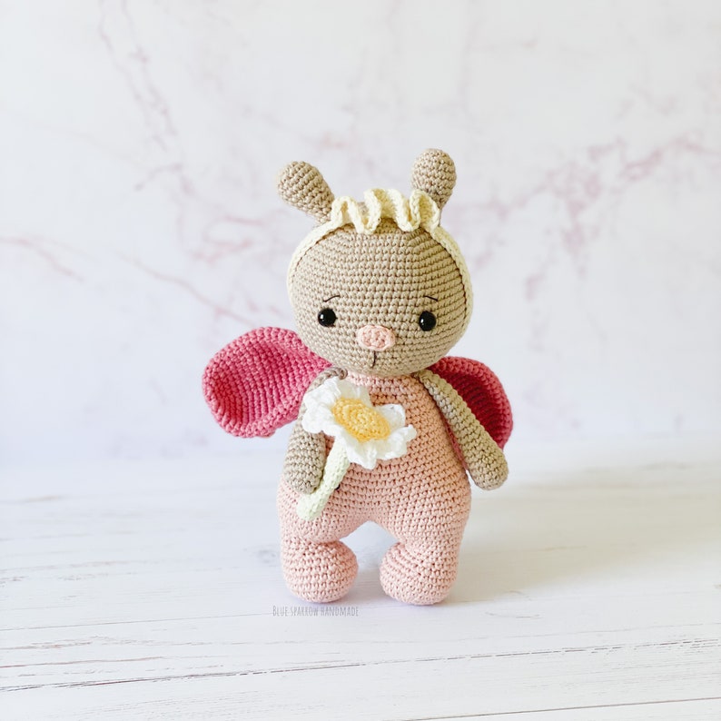 Ladybug Sprite, critter stitch crochet pattern, Crochet Amig | Inspire ...