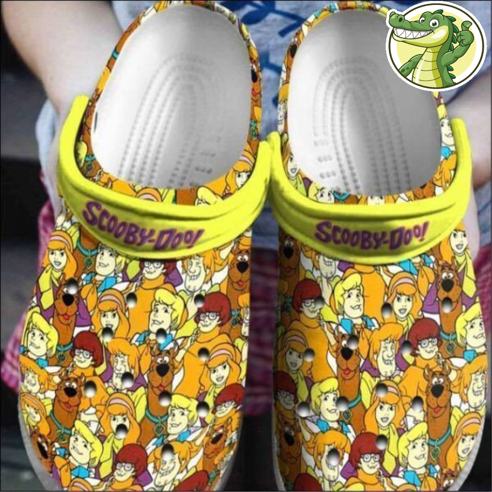 Scooby Doo Christmas Shoes, Crocs Clog Custom | Inspire Uplift