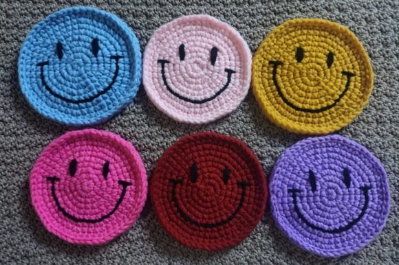 Smile Coaster Crochet Pattern | Inspire Uplift