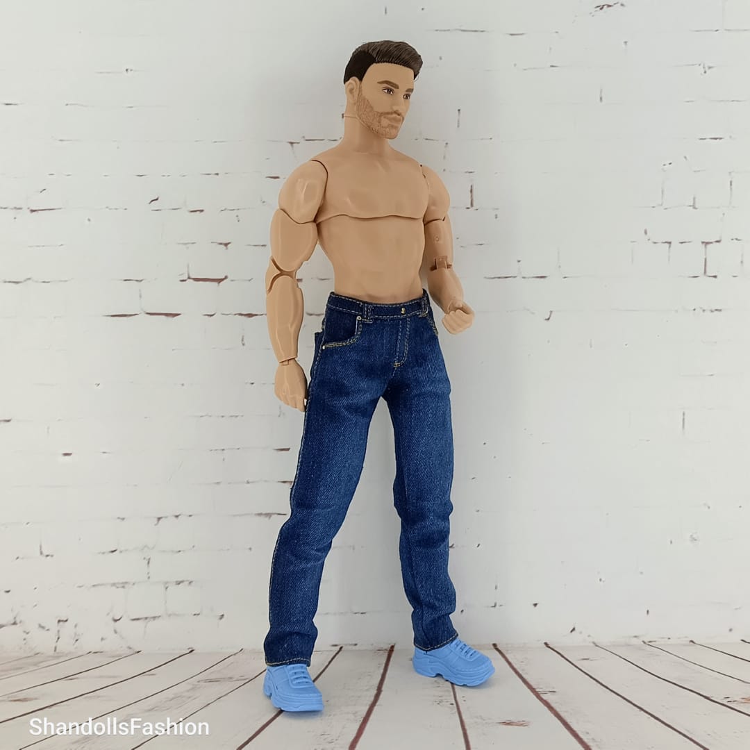 Dark blue jeans for Ken with an athletic body type | Inspire Uplift