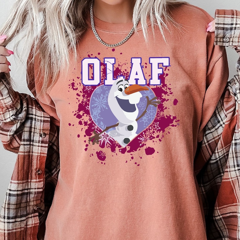 Retro Vintage Olaf Heart Collegiate C2294 Magic Kingdom Holi - Inspire ...