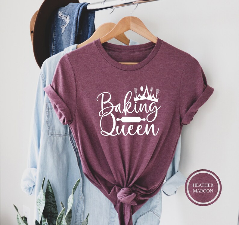 Mom Cooking Shirt, Queen Of The Kitchen Shirt, Baking Queen | Inspire ...