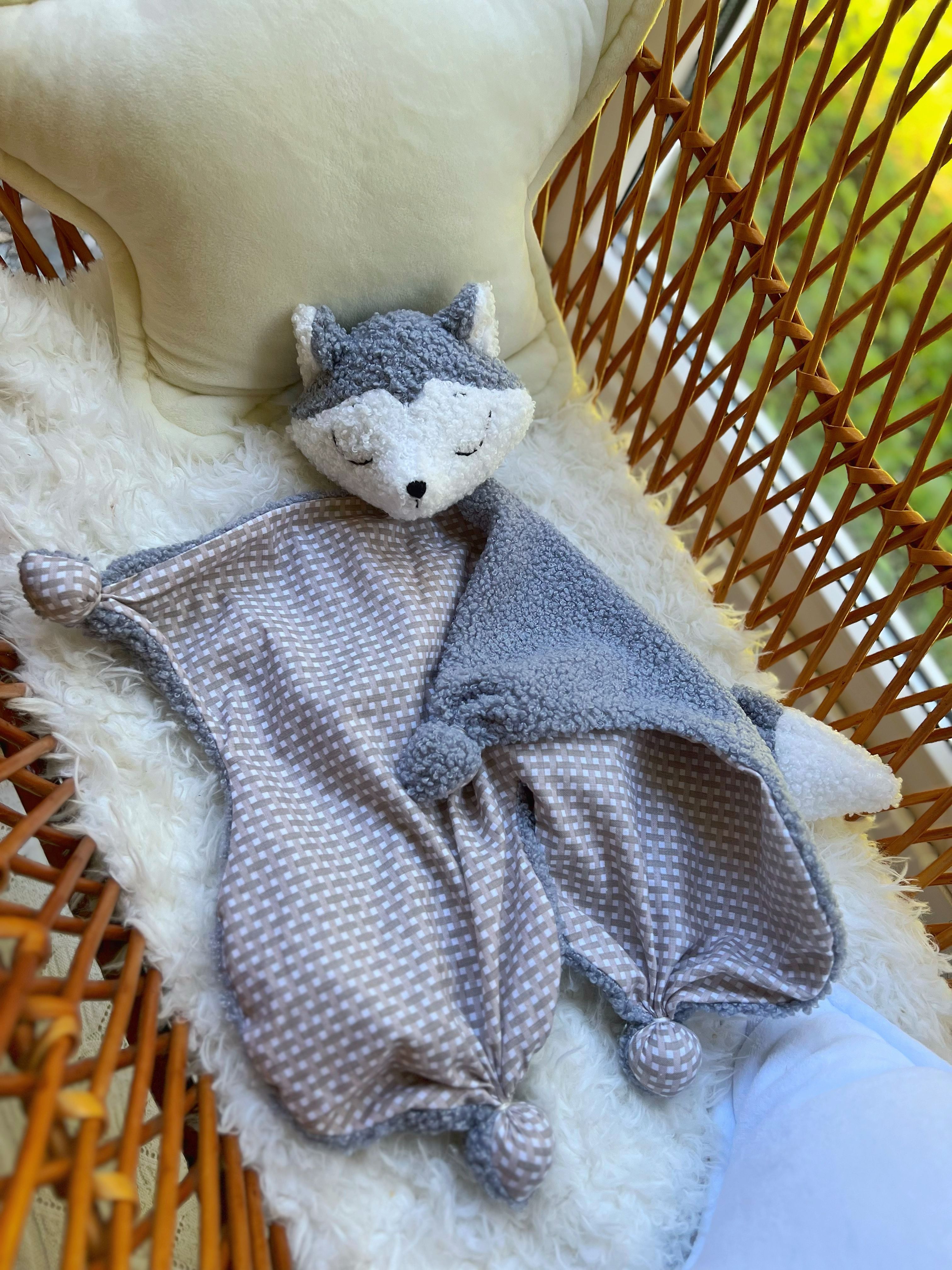 Baby toy wolf, Baby lovey wolf, Comforter wolf, Baby comfort | Inspire ...