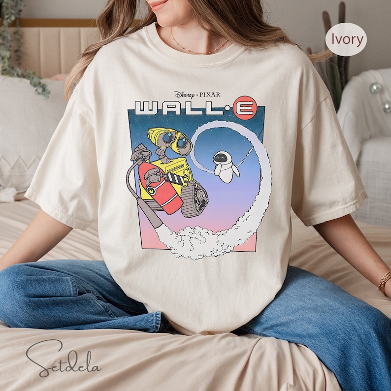 Disney Pixar Wall-E Sweatshirt, Disneyland Vacation Holiday | Inspire ...