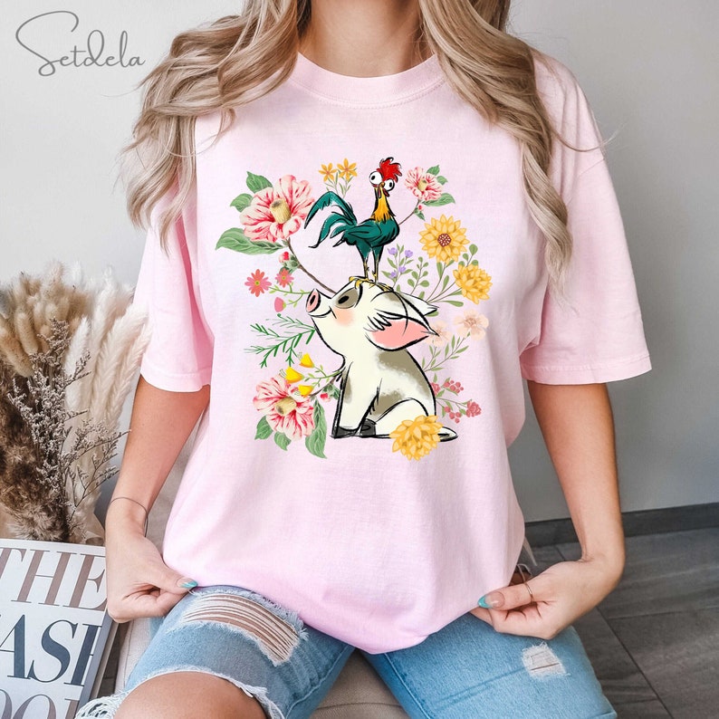 Disney Moana 70s Style Floral Pua And Hei Hei Shirt, Disney | Inspire ...