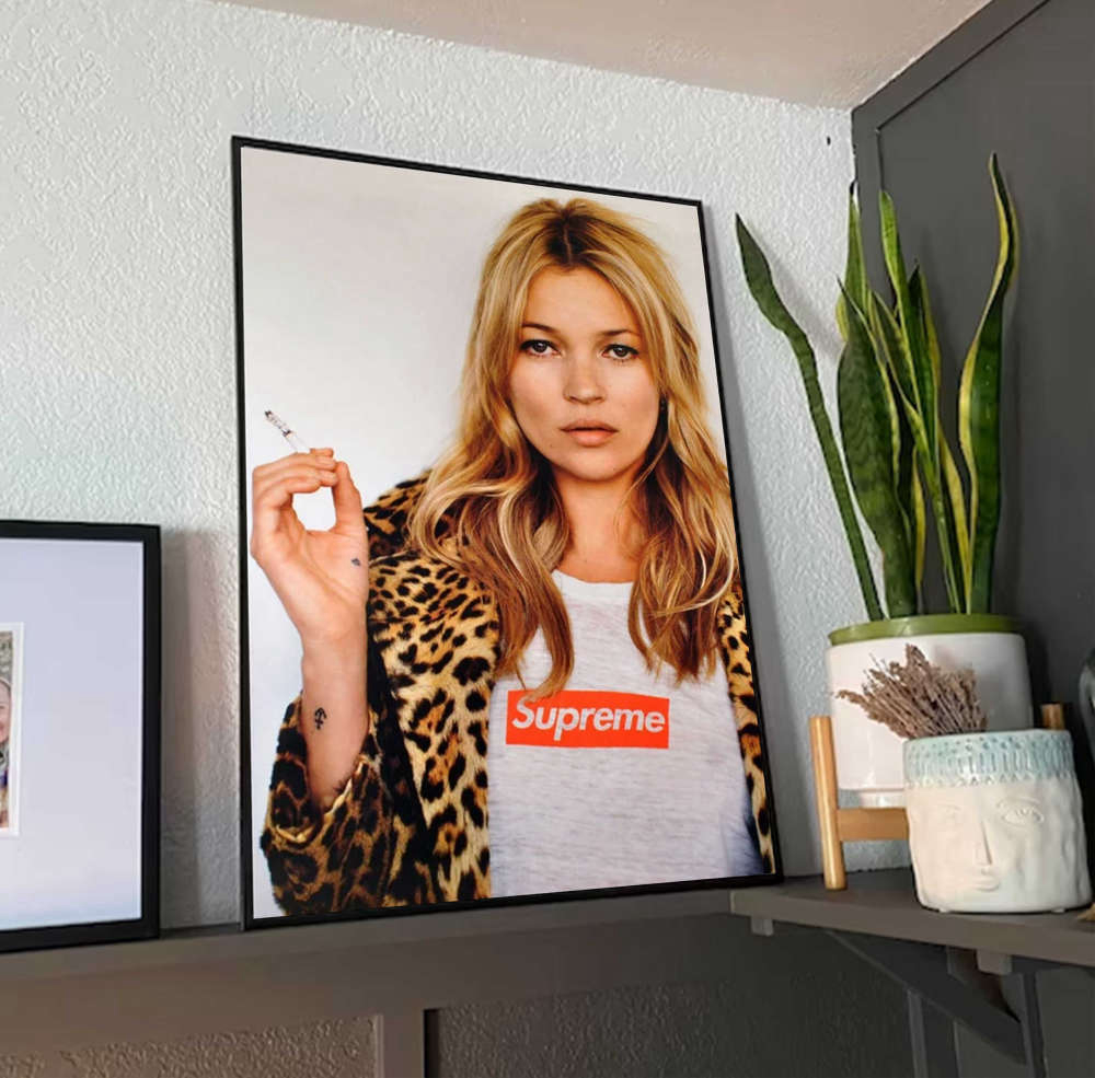 Stunning Kate Moss Super Model Poster: Glamorous Wall Decor | Inspire ...