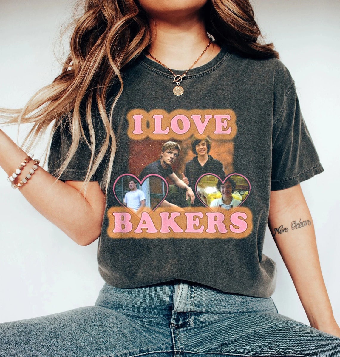 Harry I Love Bakers Heart T-shirt, Peeta Mellark Vintage Uni | Inspire Uplift