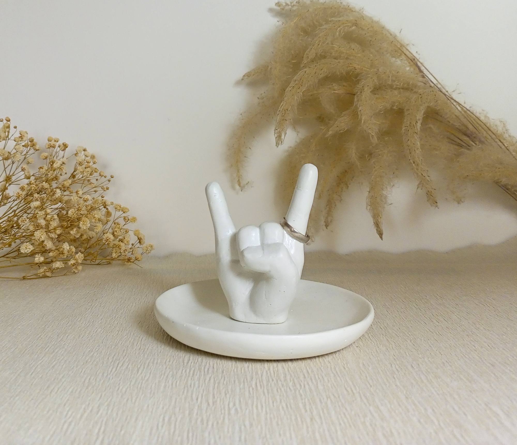 Hook Em Horns Ring Holder - Rock on Hand Sign Ring Holder Di | Inspire ...