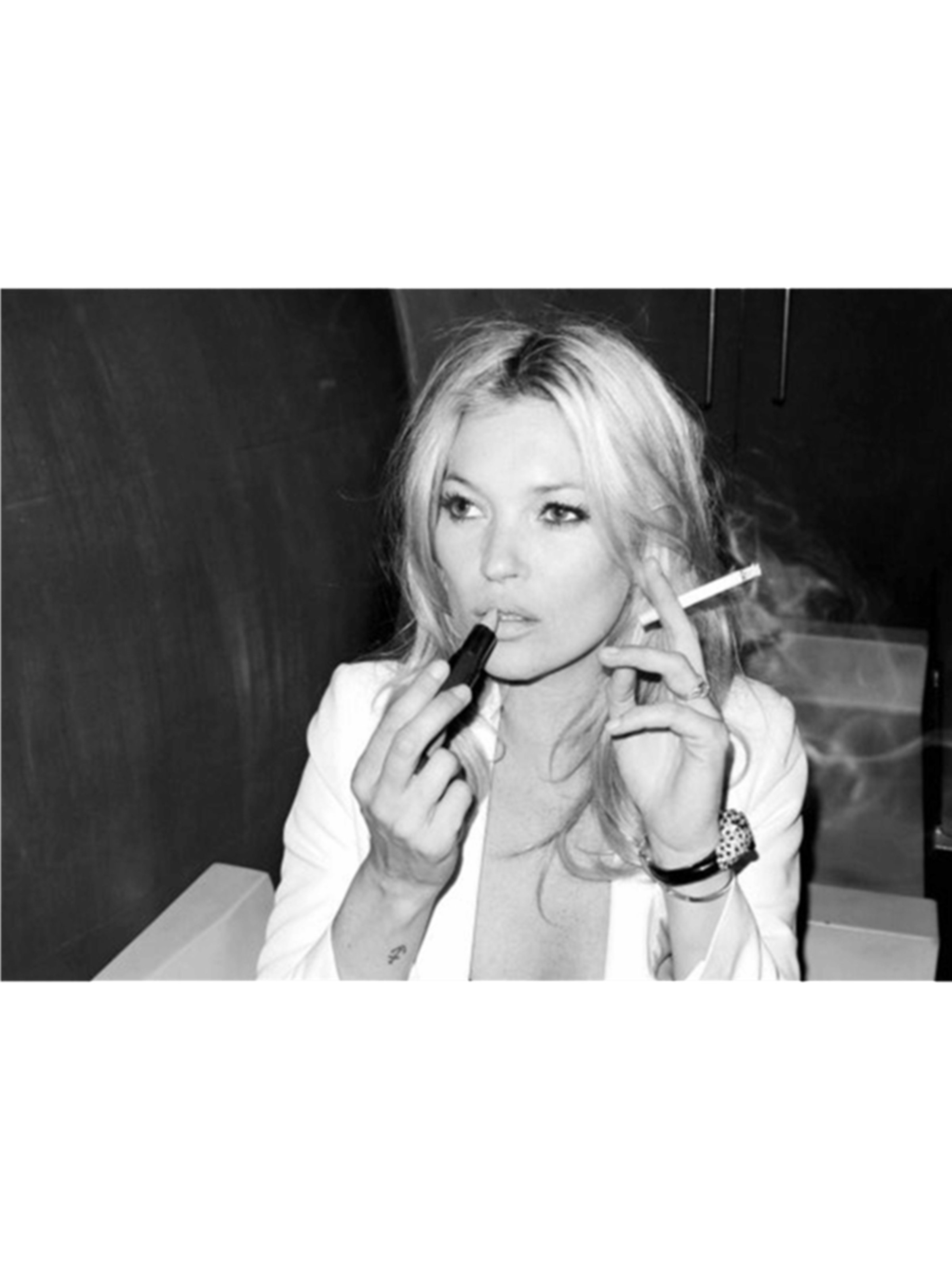 Smoking Kate Moss Retro | Inspire Uplift