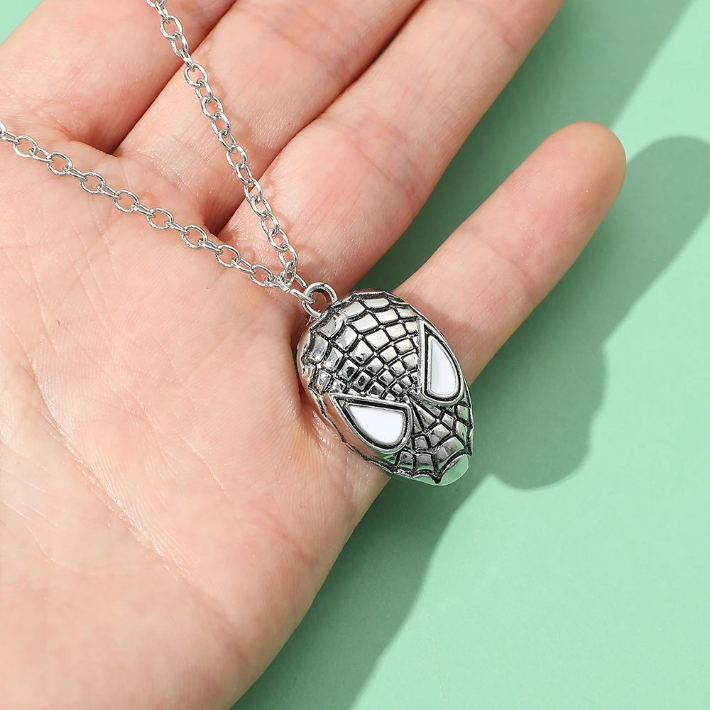 Vintage Silver Color Marvel Spiderman Mask Pendant Necklace | Inspire ...